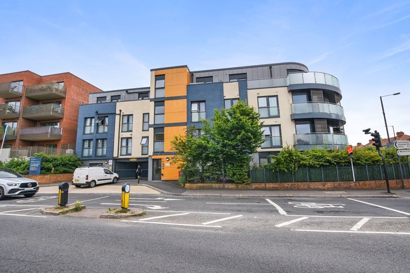 1 bed flat for sale in Headstone Drive, Harrow HA1, £127,500 - Zoopla