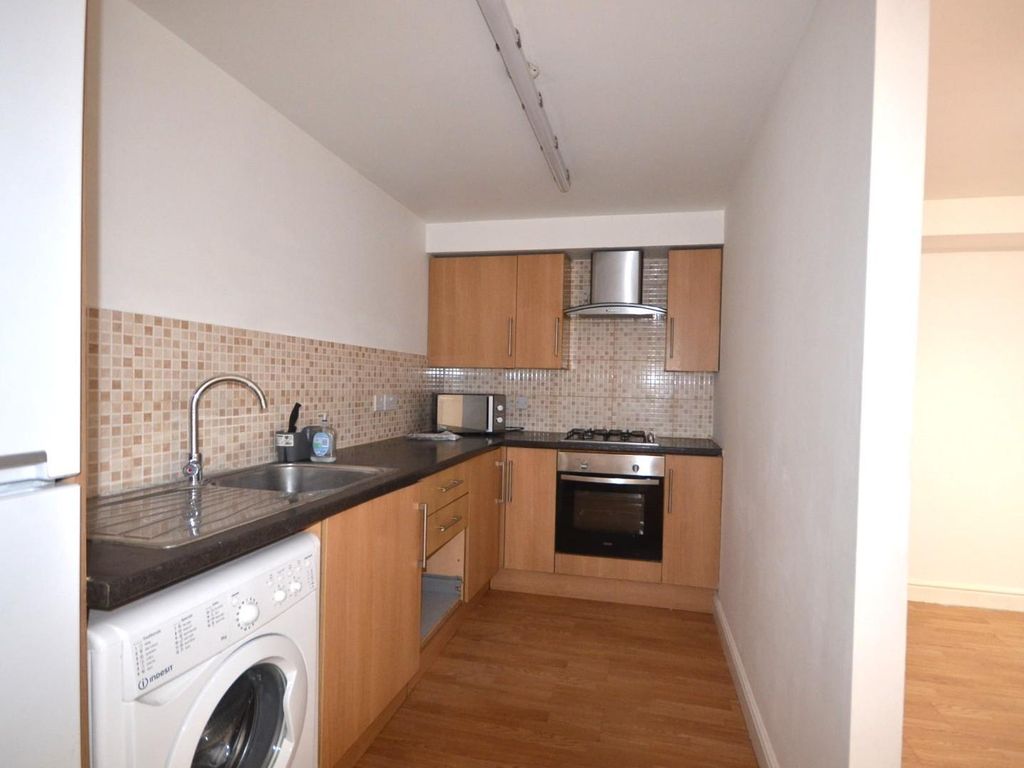 2 bed flat to rent in Padda Court, Northolt Road, Harrow HA2, £1,900 ...