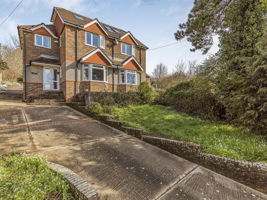 5 Bed Detached House For Sale In Down End Road Drayton Portsmouth Po6