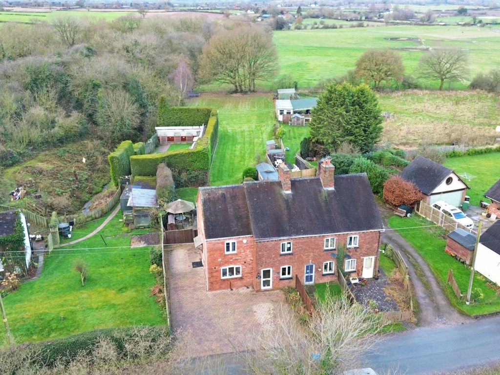 4 bed end terrace house for sale in Grub Street, High Offley, Stafford ...