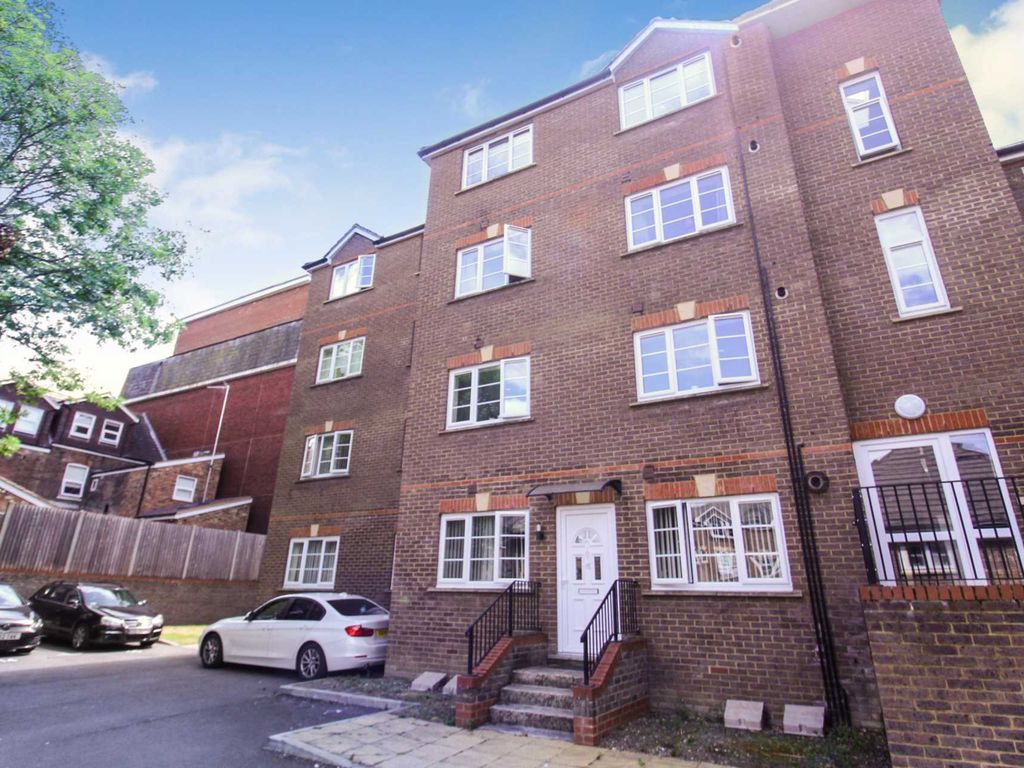 1 bed flat for sale in Grove Road, Luton LU1, £150,000 - Zoopla