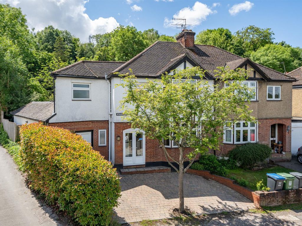 4 bed semi-detached house for sale in Roughdown Avenue, Boxmoor ...