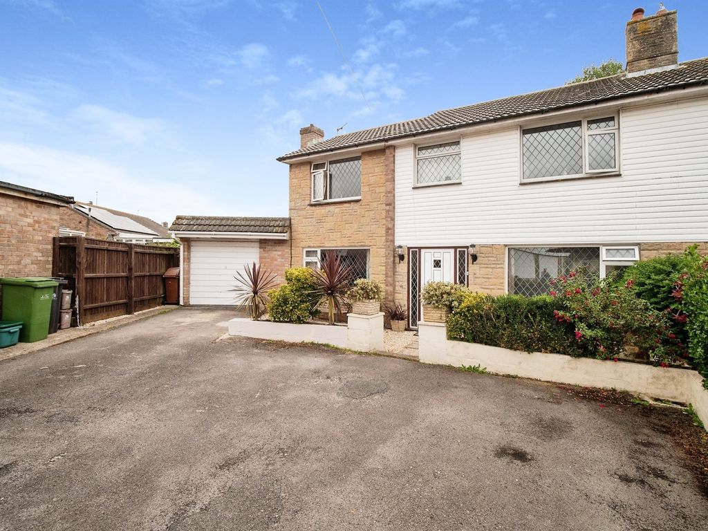4 Bed Semi Detached House For Sale In Baydon Close Preston Weymouth