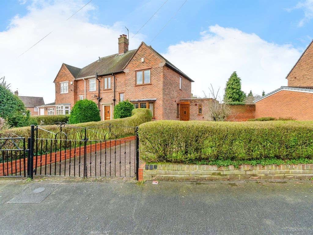 3 bed semi-detached house for sale in Wavell Road, Walsall WS2, £ ...