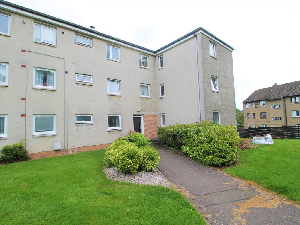 2 bed flat for sale in Greenbank Place, Dundee DD2, £75,000 - Zoopla