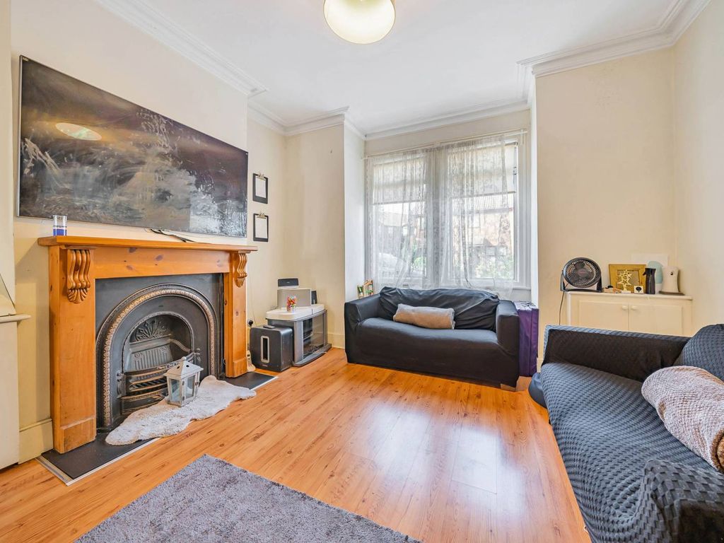 3 Bed Terraced House For Sale In Courtney Road Colliers Wood London