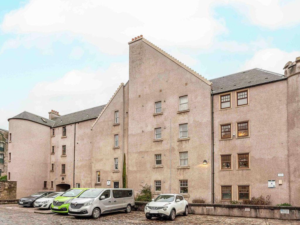 3 bed flat for sale in Water Street, Edinburgh EH6, £60,000 - Zoopla