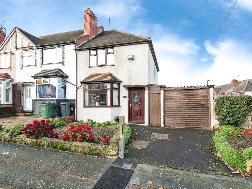 2 Bed End Terrace House For Sale In Moorlands Road West Bromwich B71