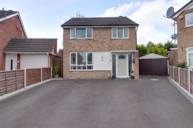 3 Bed Detached House For Sale In Taplin Close Stafford Staffordshire