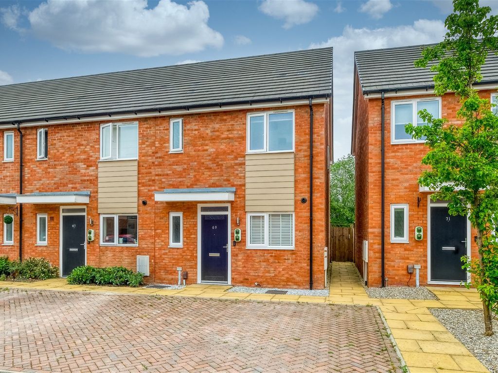 3 Bed End Terrace House For Sale In Russell Street Cofton Hackett