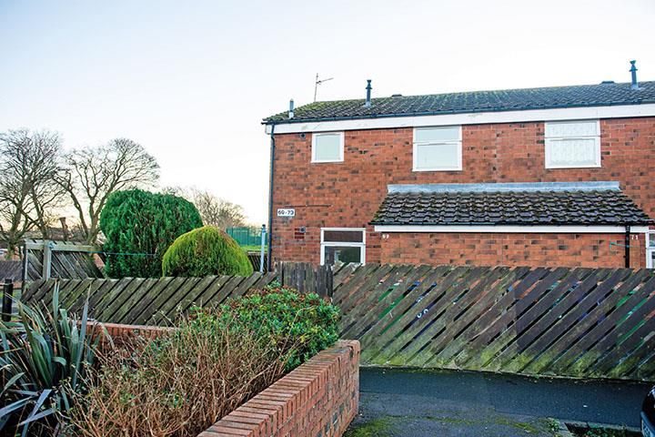 3 bed end terrace house for sale in Cedarhurst Drive, Lingdale ...