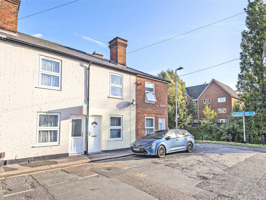 2 bed terraced house to rent in Lower Brook Street, Reading, Berkshire RG1 - Zoopla