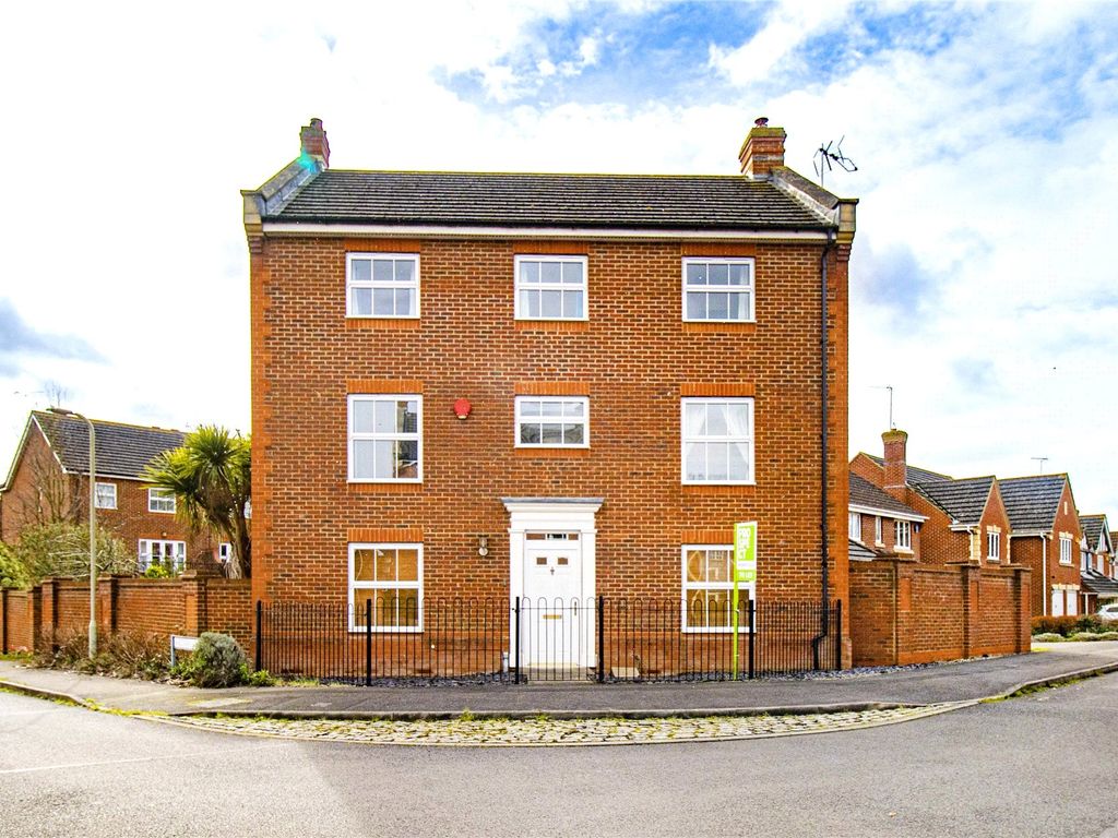 5 bed detached house for sale in Arbery Way, Arborfield, Reading ...