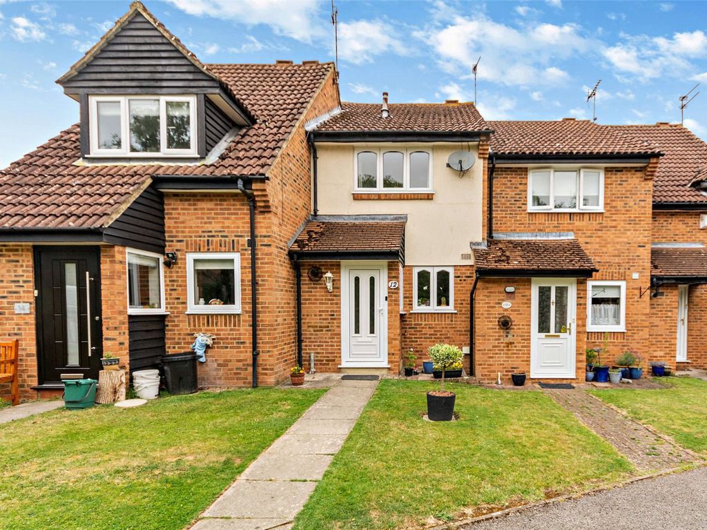 2 Bed Terraced House For Sale In Friars Field Northchurch Berkhamsted