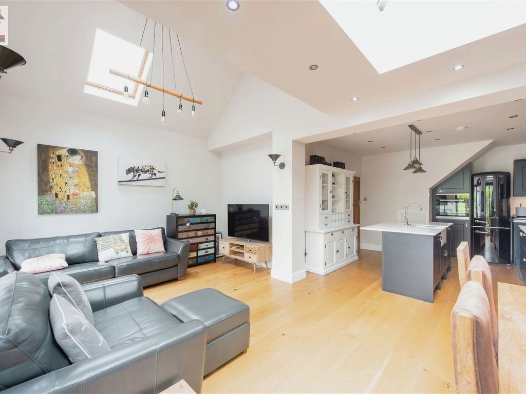 4 bed semi-detached house for sale in Brantwood Avenue, Isleworth TW7 ...