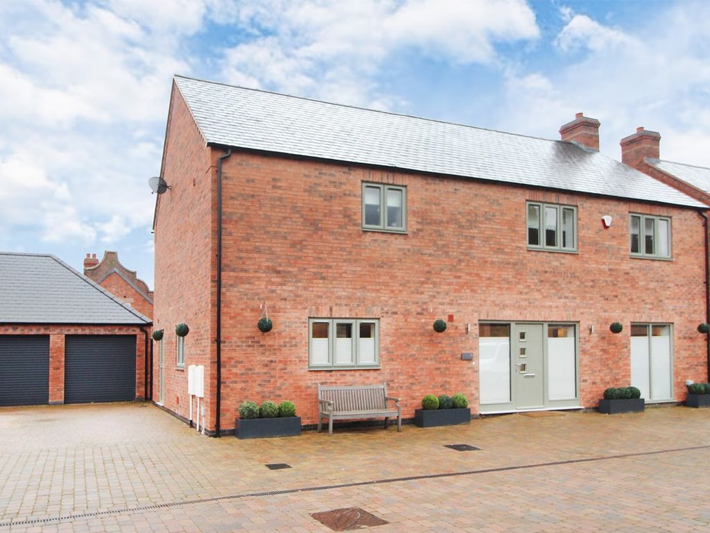 4 Bed Detached House For Sale In Hall Farm Close Blaby Leicester Le8