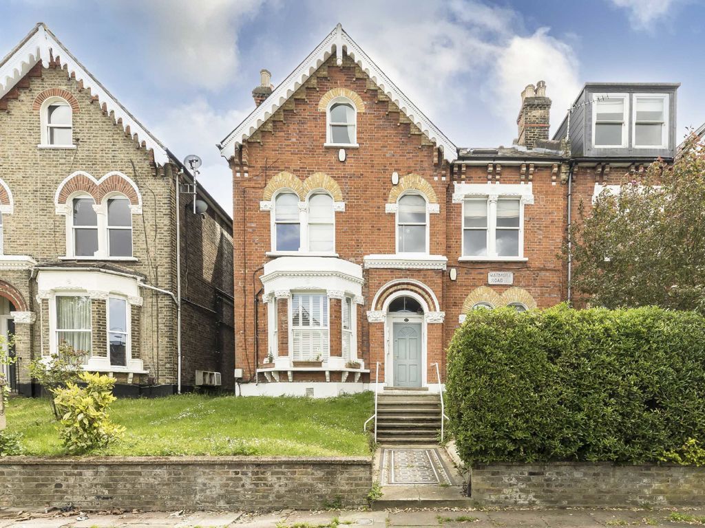 2 bed flat to rent in Marmora Road, London SE22, £2,200 pcm - Zoopla