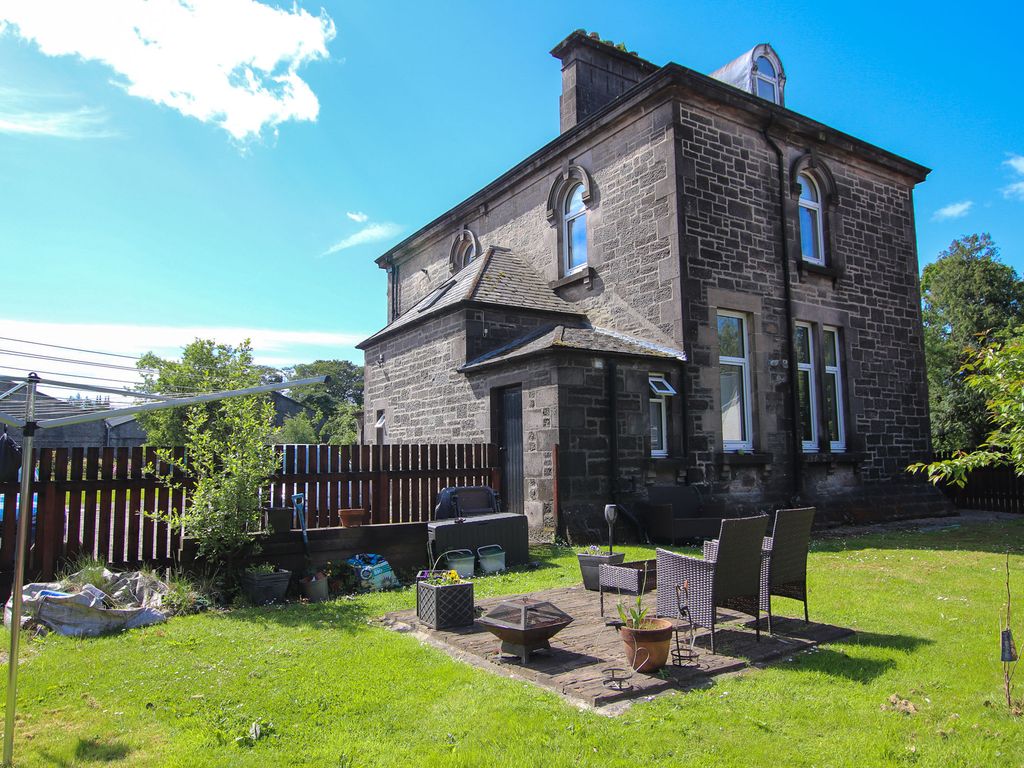 2 bed maisonette for sale in Seafield Avenue, Keith AB55, £135,000 - Zoopla