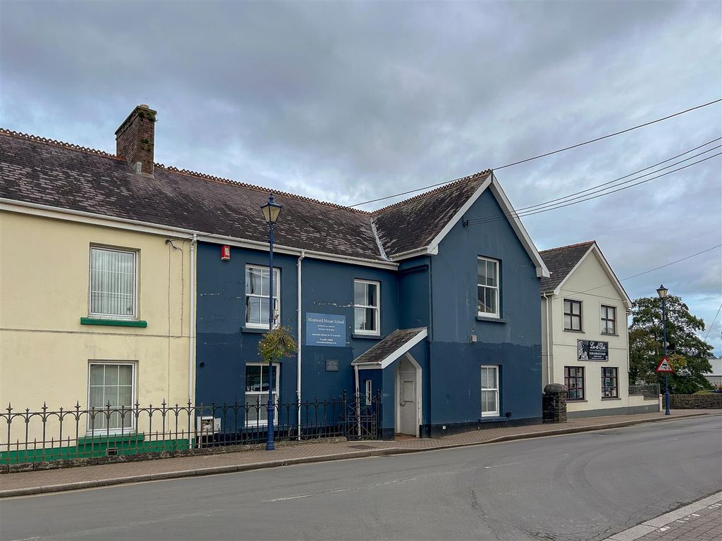 Property for sale in The Old Library, Pentre Road, St Clears SA33, £ ...