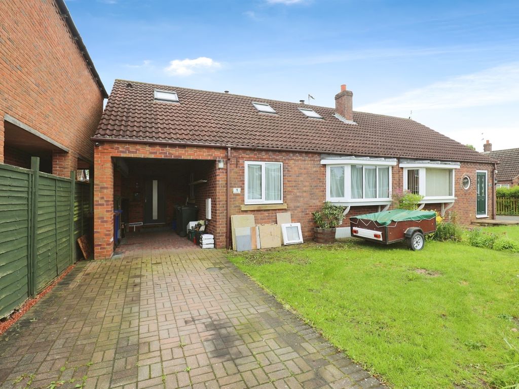 4 bed semi-detached bungalow for sale in Manor Drive, North Duffield ...