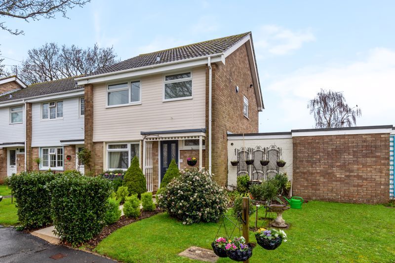 3 Bed End Terrace House For Sale In Markway Close Emsworth Po10 £