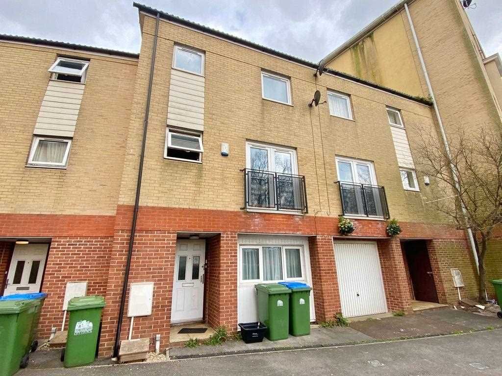 6 bed terraced house for sale in White Star Place, Southampton SO14 ...