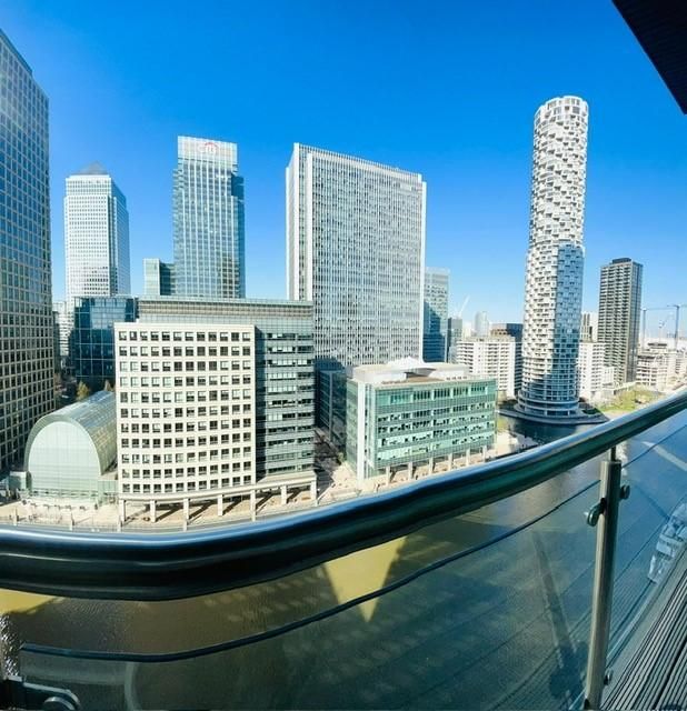 2 bed flat for sale in Discovery Dock East, 2 South Quay Square, South ...