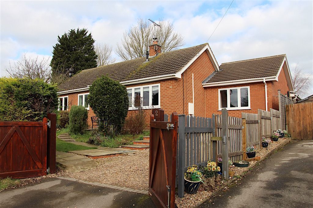 4 bed detached bungalow for sale in Drift Hill, Redmile, Nottingham ...