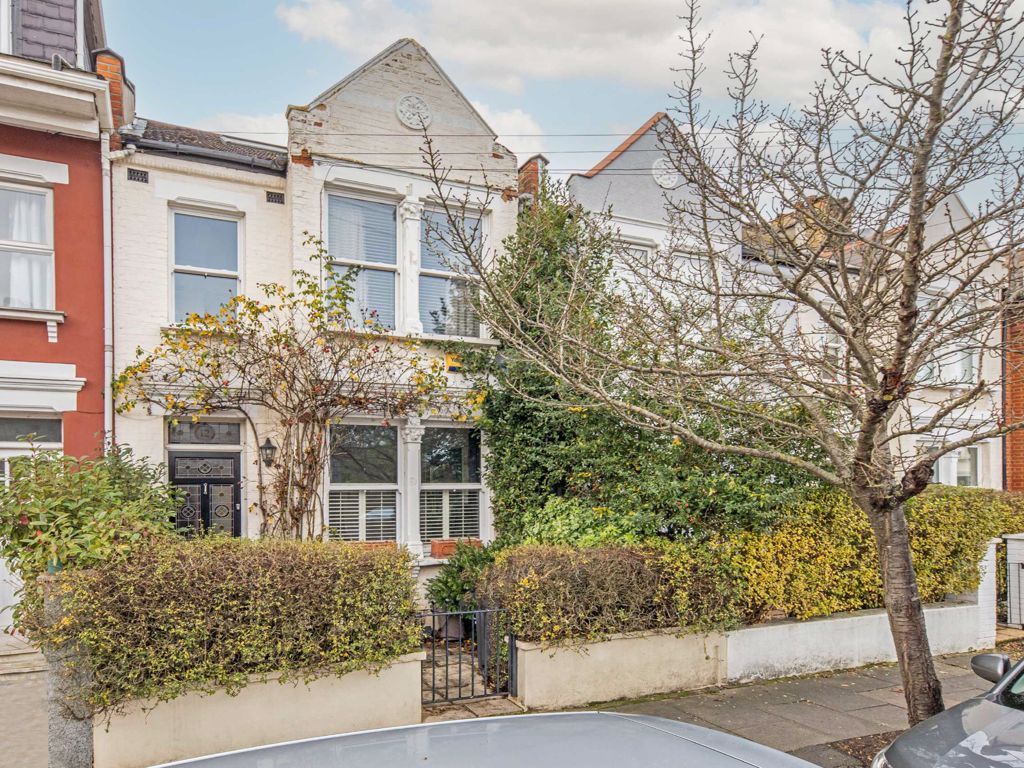 4 bed property for sale in Avondale Road, London SW19 - Zoopla