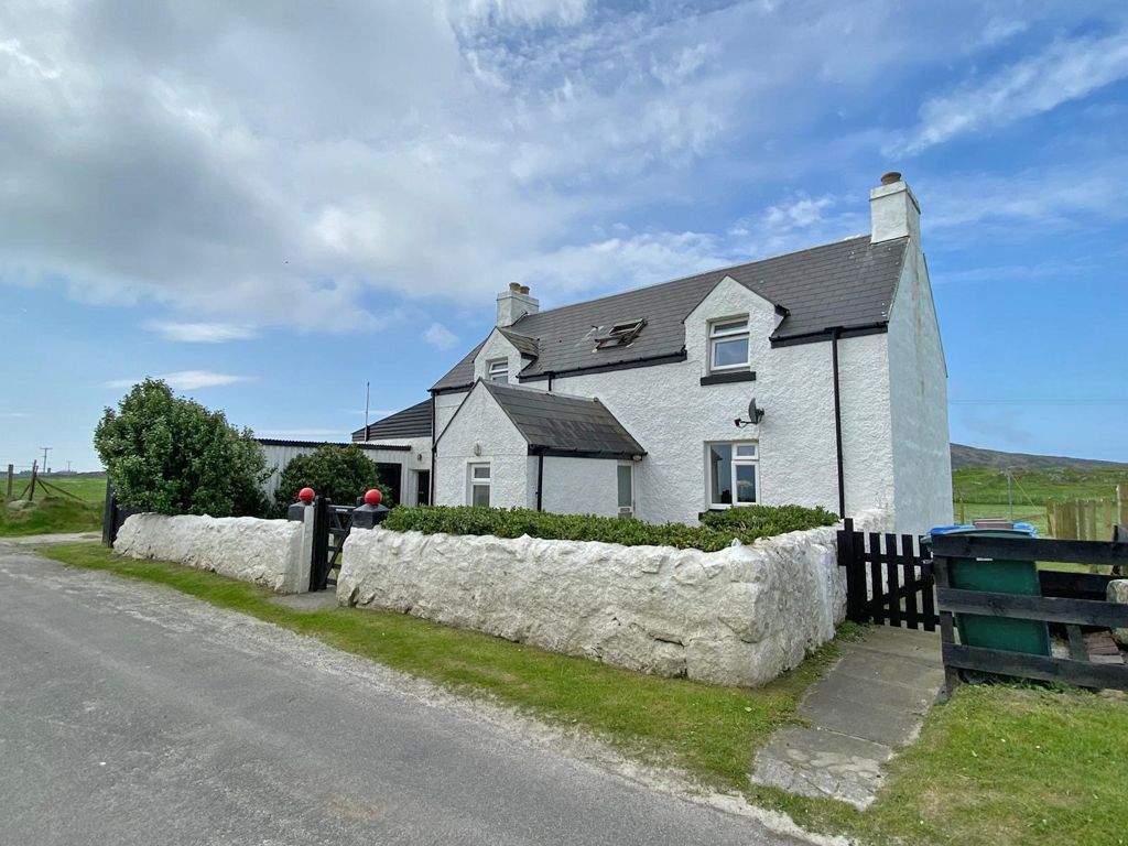2 bed detached house for sale in Mannal, Isle Of Tiree PA77, £260,000 ...