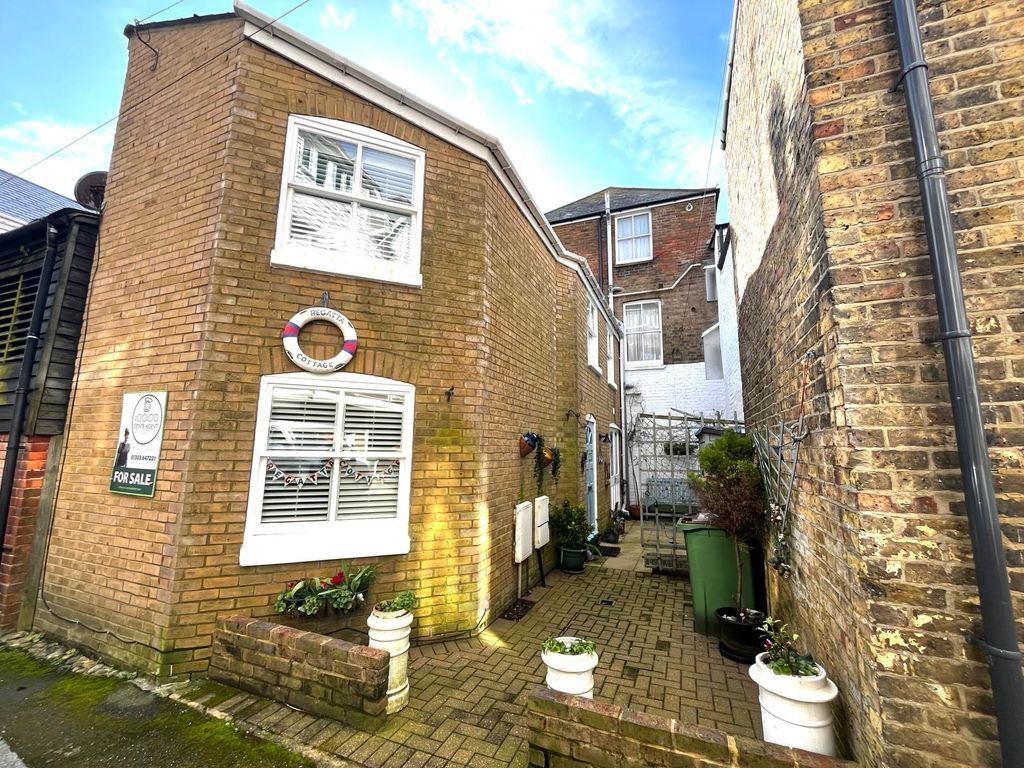 2 bed end terrace house for sale in Gough Road, Near Folkestone CT20, £ ...