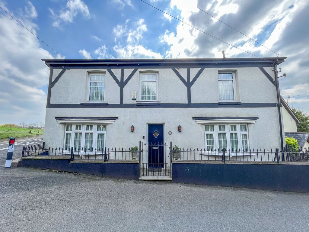 6 bed cottage for sale in The Garw, Croesyceiliog NP44 - Zoopla