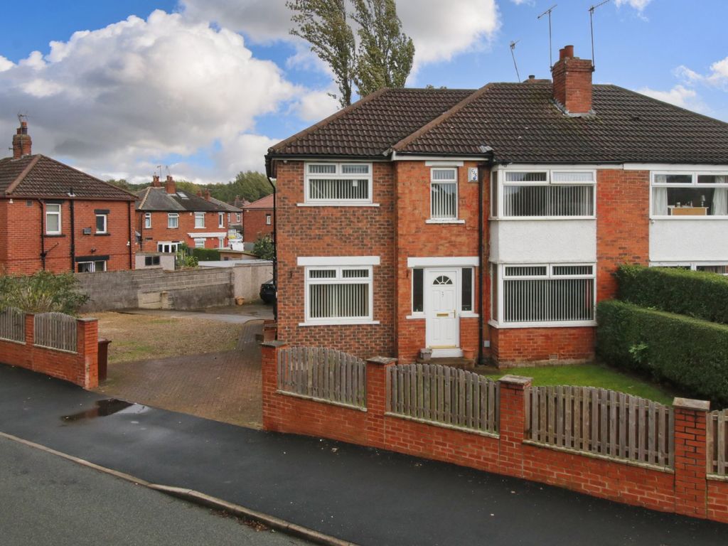 4 Bed Semi Detached House For Sale In Kirkdale Avenue Wortley Leeds