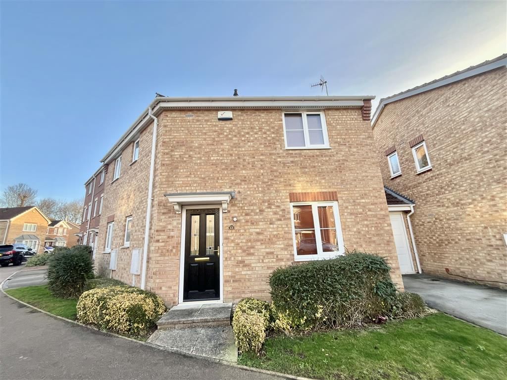 3 bed property to rent in College Way, Nottingham NG8, £1,350 pcm - Zoopla