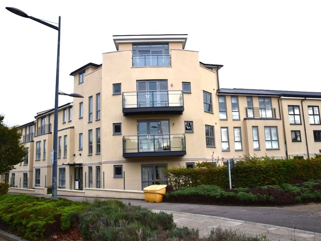 2 bed flat for sale in Springhead Parkway, Northfleet, Gravesend, Kent ...