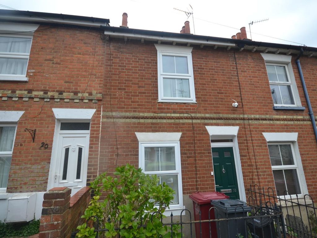 2 Bed Terraced House For Sale In Chesterman Street Reading Berkshire