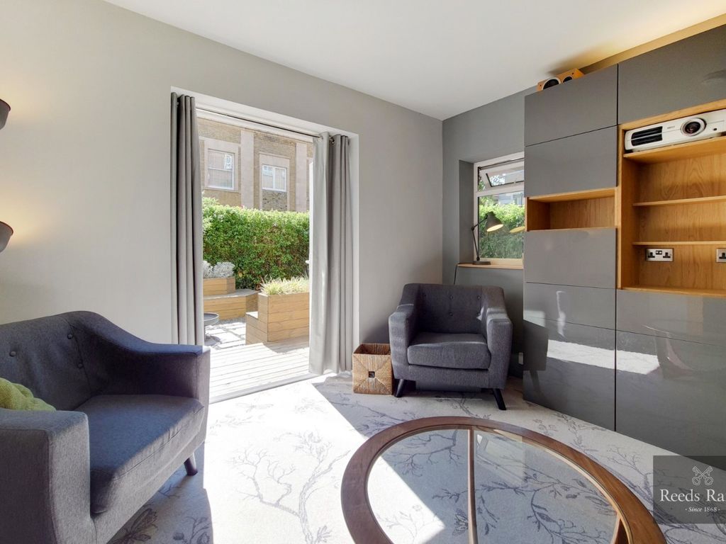 2 bed flat for sale in Quentin House, Chaplin Close, London SE1 - Zoopla