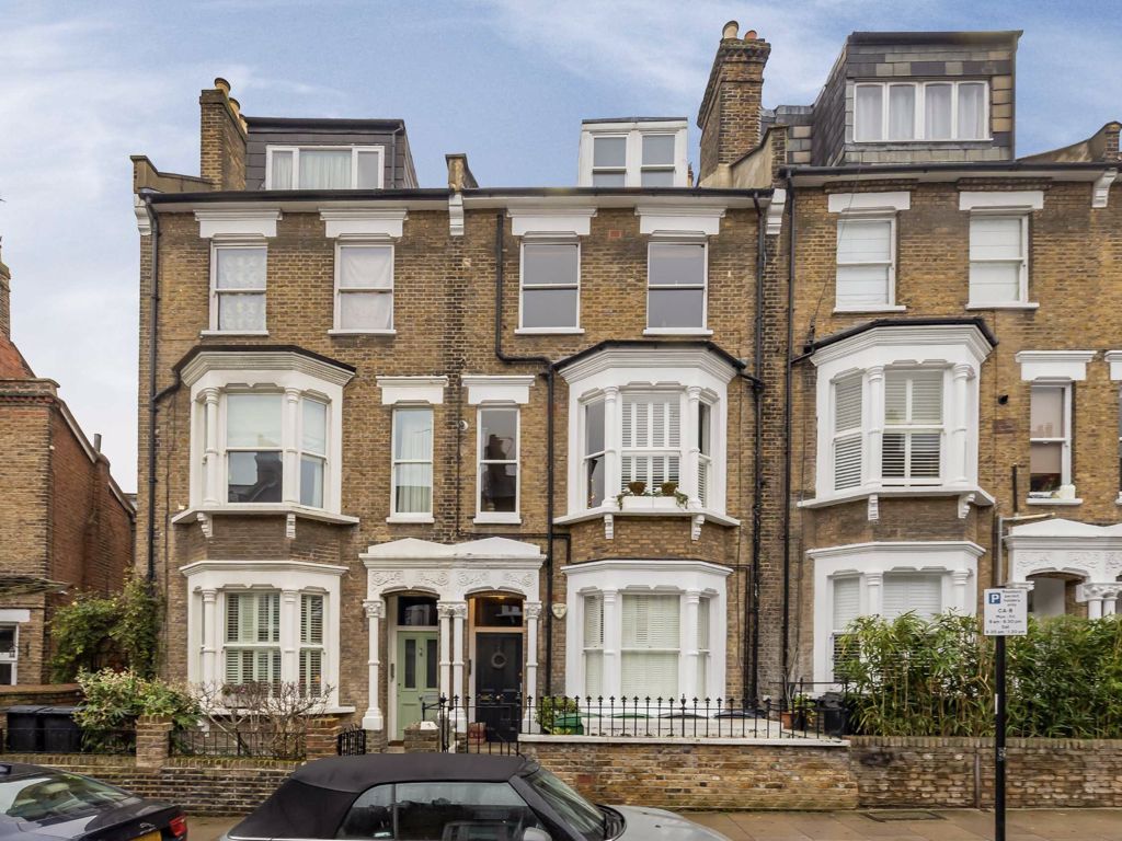 2 bed flat for sale in Roderick Road, London NW3 - Zoopla
