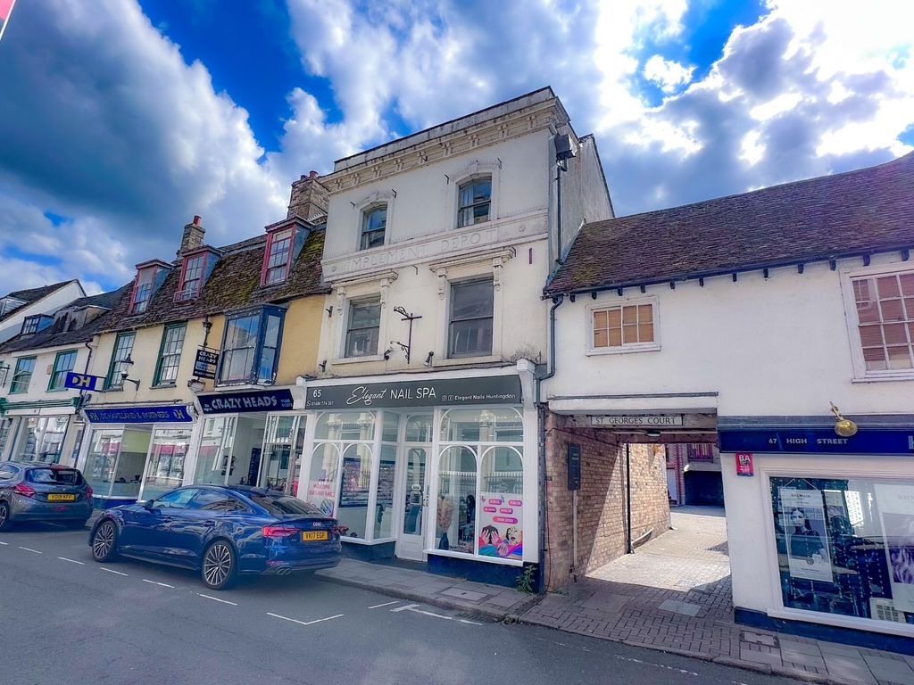 3 bed maisonette to rent in High Street, Huntingdon PE29, £950 pcm - Zoopla