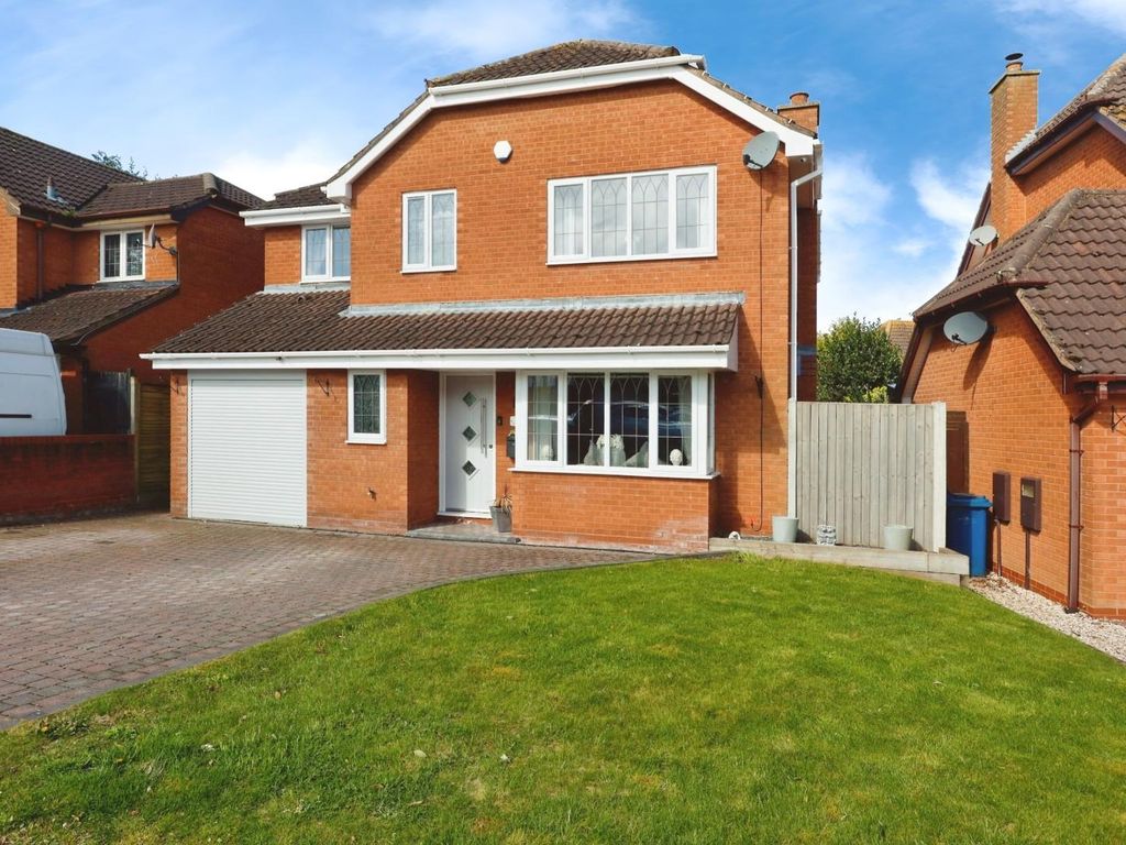 4 Bed Detached House For Sale In Moat Drive Drayton Bassett Tamworth