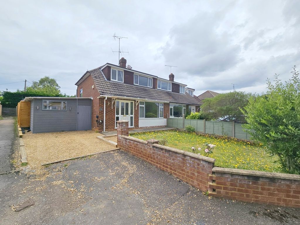 3 bed semi-detached house for sale in Leyland Gardens, Shinfield ...
