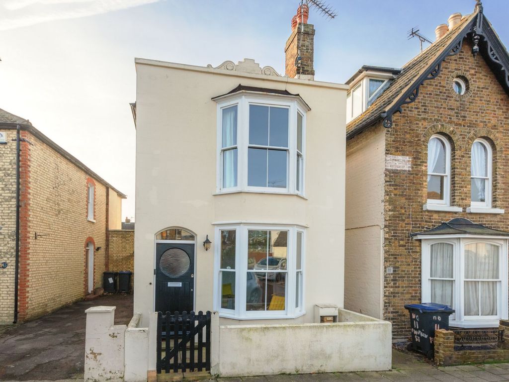 3 bed detached house for sale in Fountain Street, Whitstable CT5, £ ...