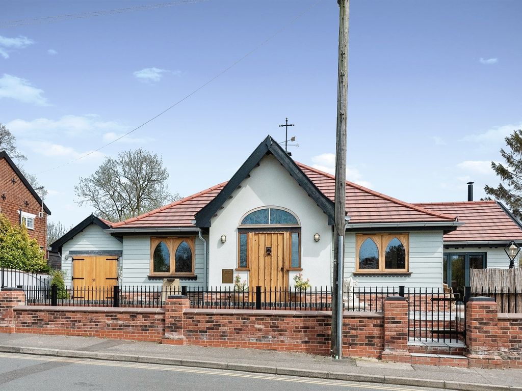 2 bed detached house for sale in Croft Lane, Diss IP22 - Zoopla