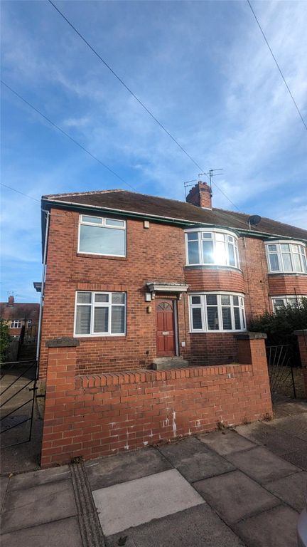 2 bed flat to rent in Strathmore Road, Gosforth, Newcastle Upon Tyne ...