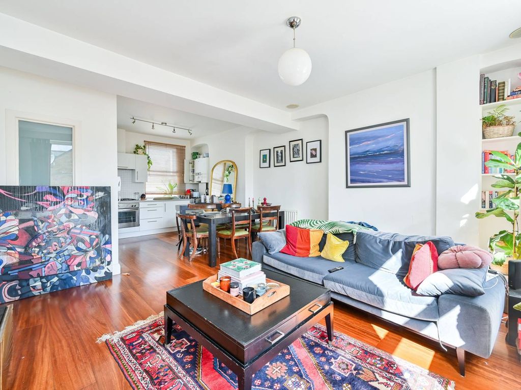 2 bed maisonette for sale in Lewisham Way, New Cross, London SE14, £ ...