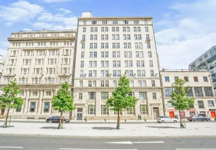 1 bed flat to rent in The Strand, Liverpool L2, £950 pcm - Zoopla