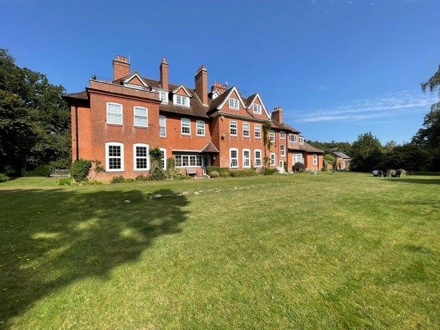 2 bed flat for sale in Netley Hill Estate, Southampton SO19 - Zoopla