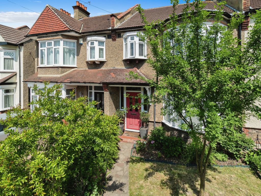 3 Bed Terraced House For Sale In Craigen Avenue Shirley Park Croydon