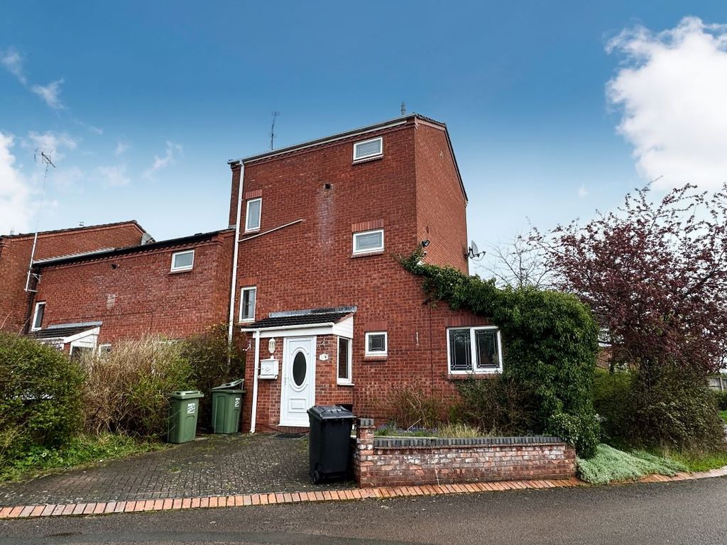 4 bed end terrace house for sale in 212 Upper Field Close, Churchill ...