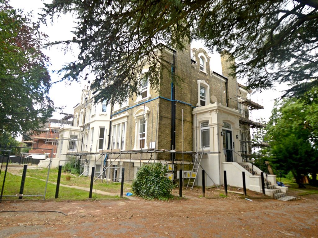 2 bed flat to rent in Cintra House, 9 Beulah Hill, London SE19 - Zoopla